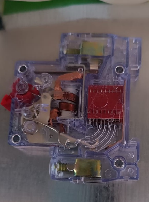 MCB DC 12-200V 63A Transparent - Pinkus Technologies